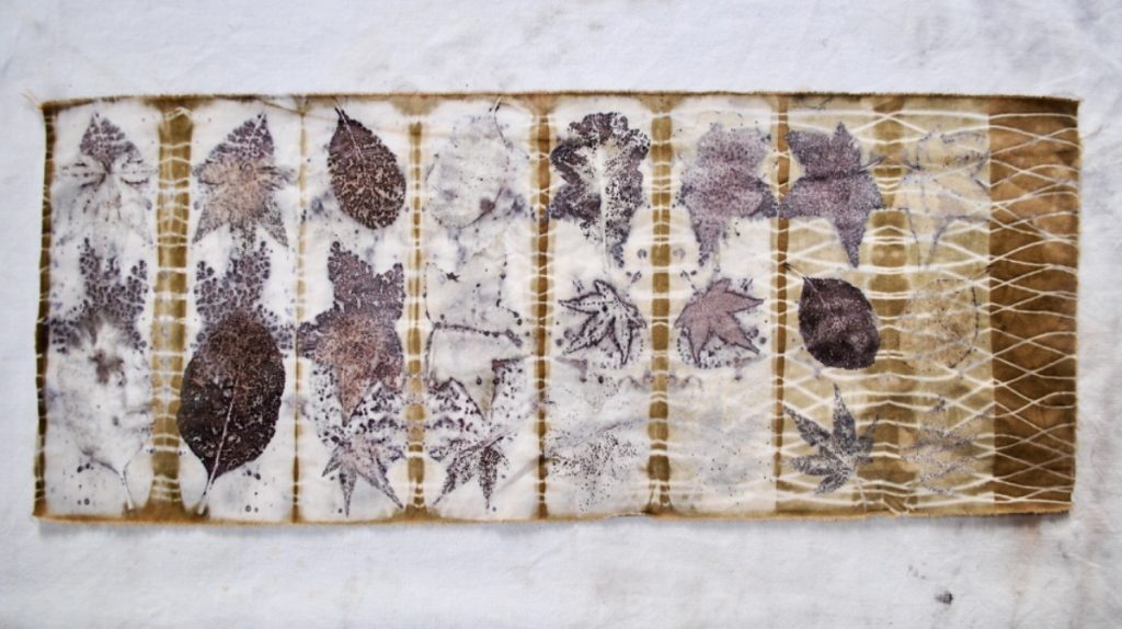 Rolling VS folding eco-print bundles – Gumnut Magic